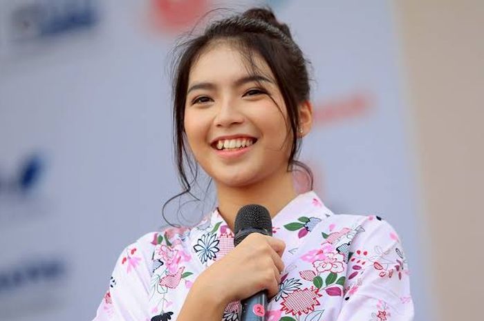 Perjalanan Karier dan Profil Shania Gracia: Kapten Baru JKT48 yang Inspiratif - Gantanews
